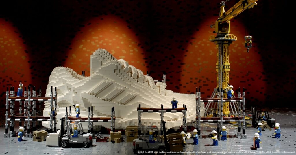 adidas Originals X LEGO ZX 8000 "Bricks" Koleksiyonu - Go Luxurys