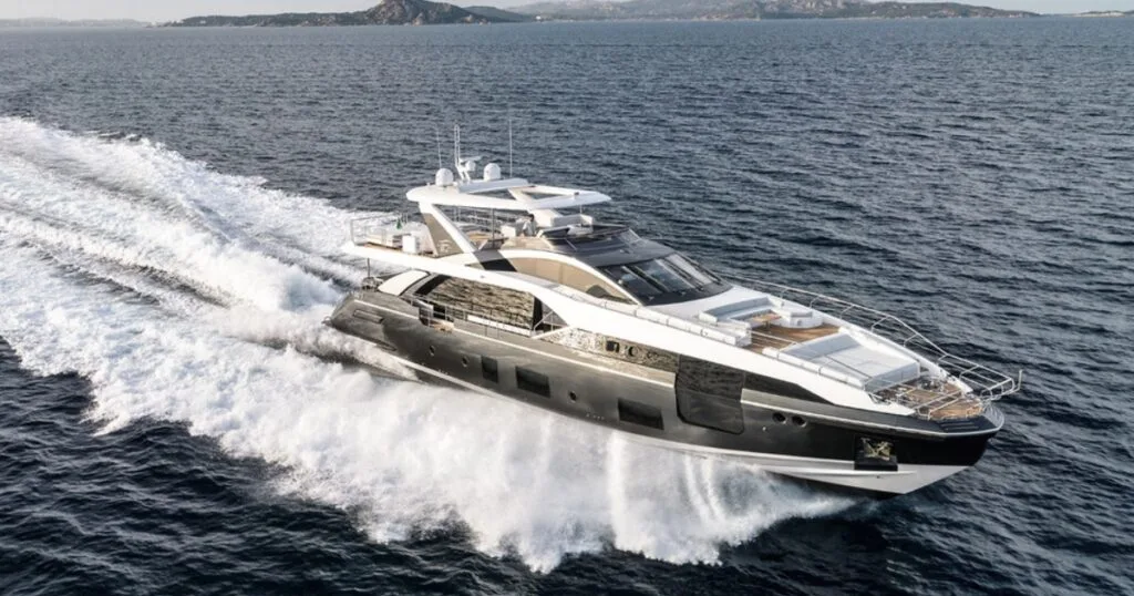 Azimut Grande 27 Metri - Go Luxurys