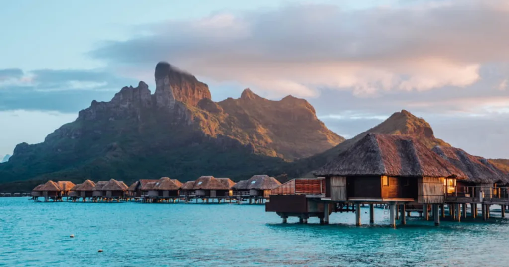 Haftanın Kaçış Rotası: Bora Bora'da Su Üstü Villalar - Go Luxurys